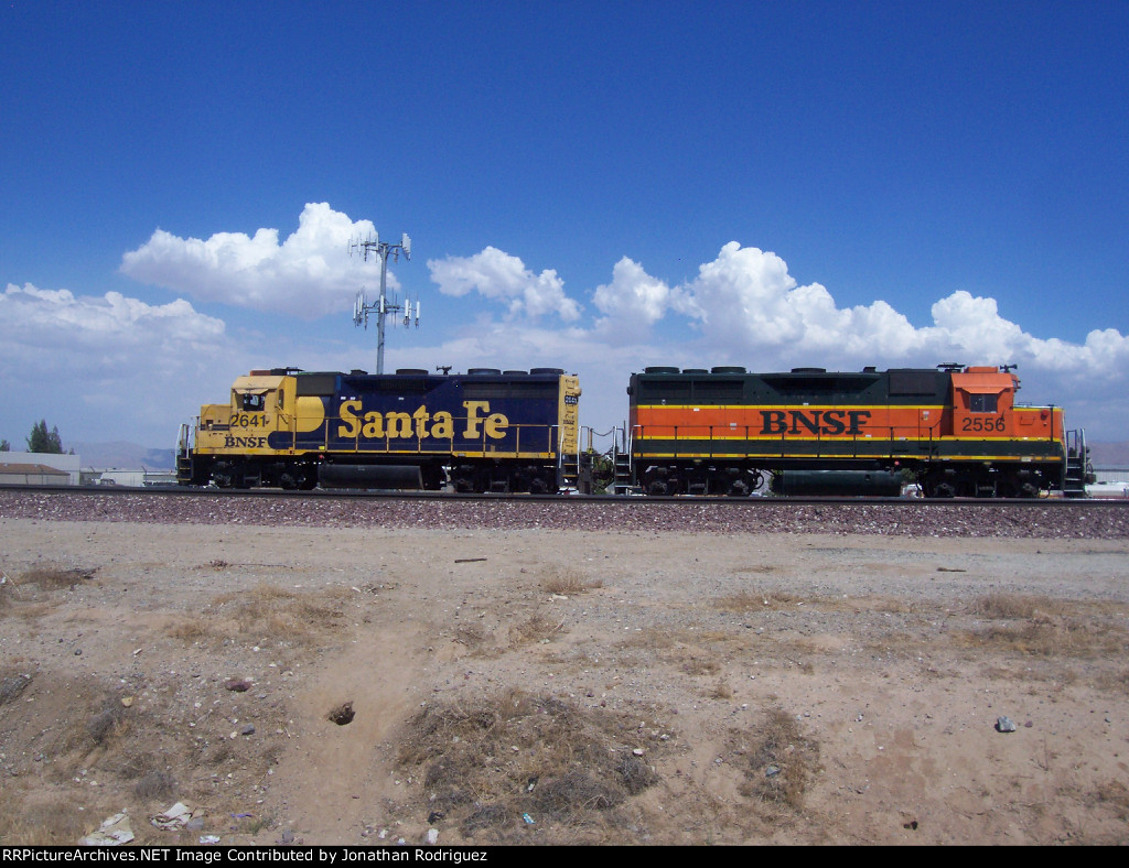 BNSF 2556